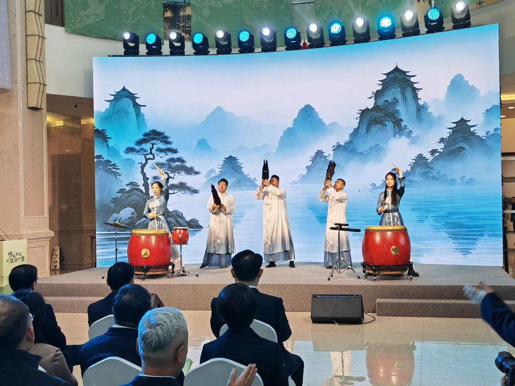 “传承文化 温润心灵”项目启动 多场活动将在新疆集中展演-新华网