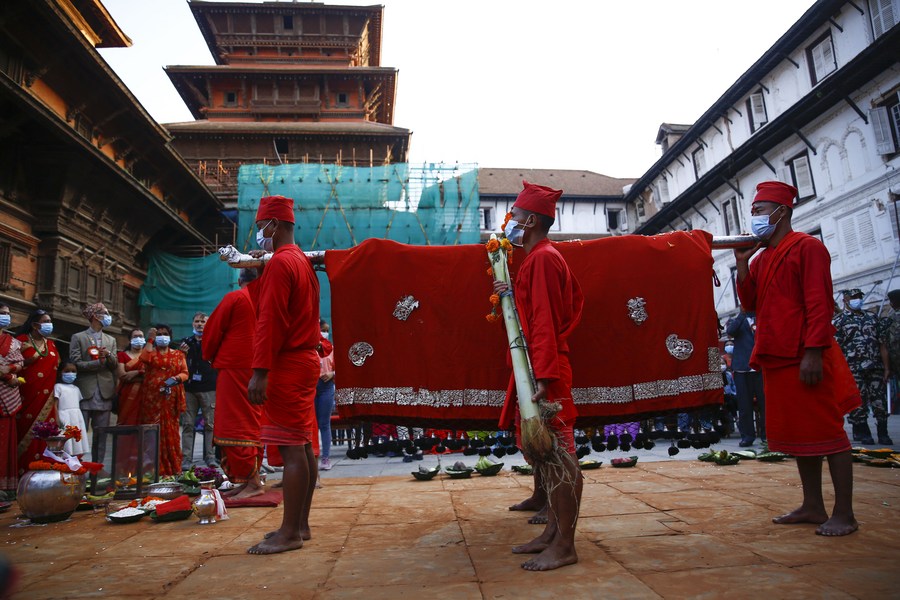 Asia Album: Nepal observes Fulpati, 7th day of Dashain Festival - Xinhua