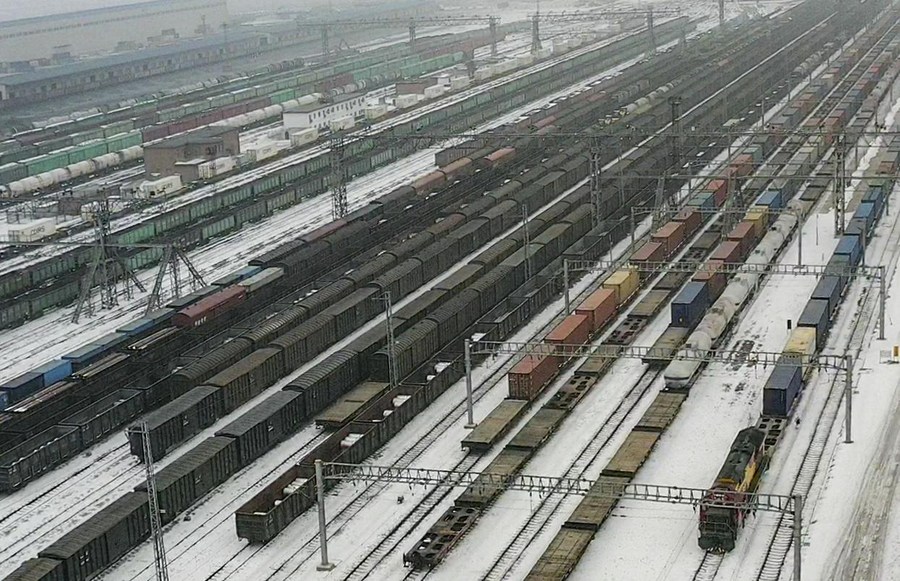 Xinjiang's Alataw Pass port handles 5,000th China-Europe freight train ...